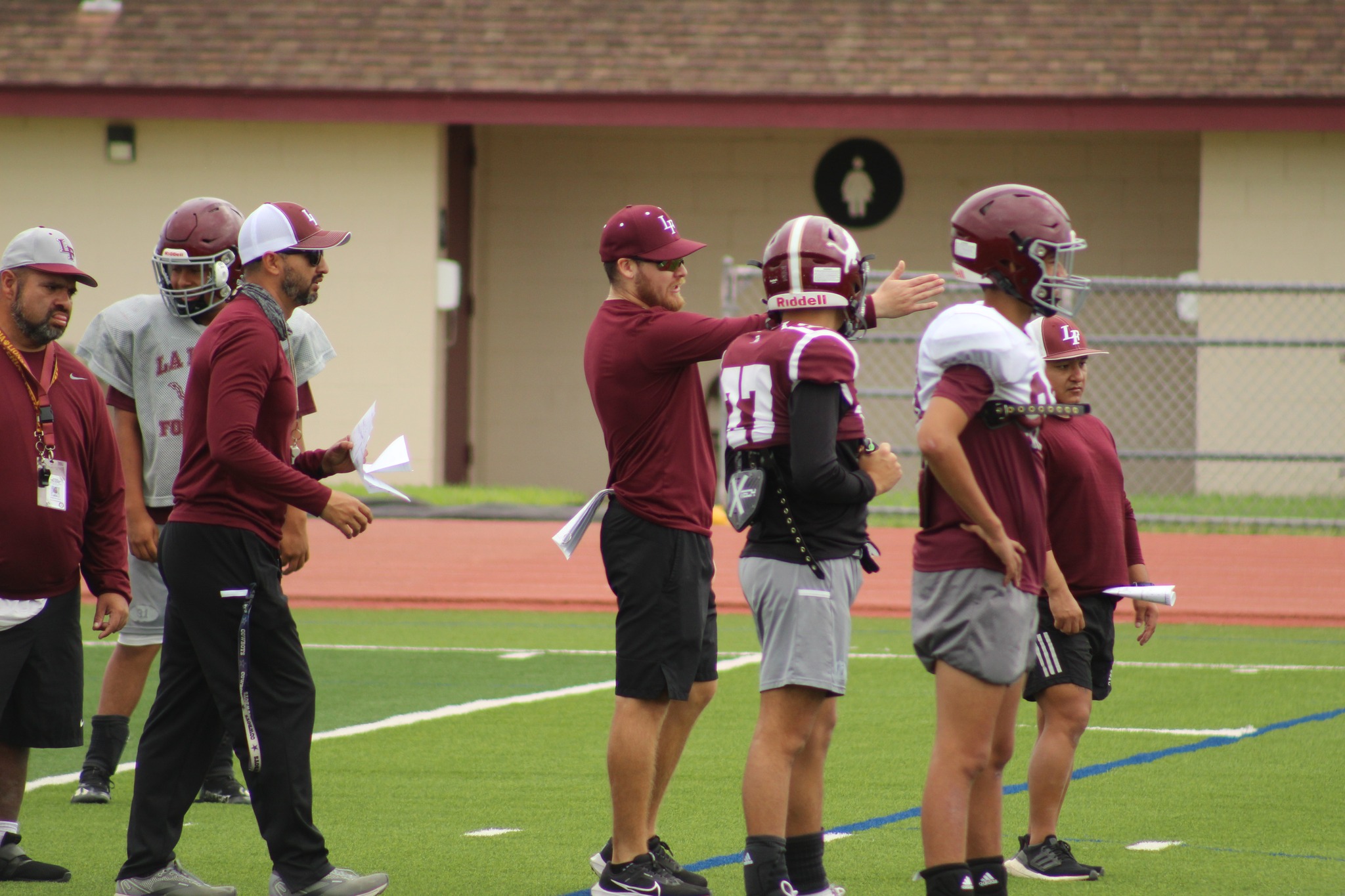 Struggles In 16-4A DI, Lions fall to 0-3 in District – La Feria News